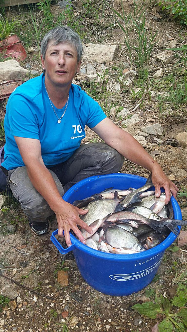 Isabelle Hawryhuck - Record de poids pêche au coup - Garbolino